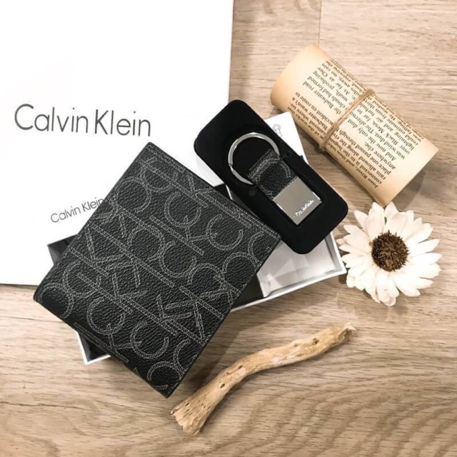 Calvin Klein Leather Short Wallet With Key Fob Gift Box | Shopee Thailand