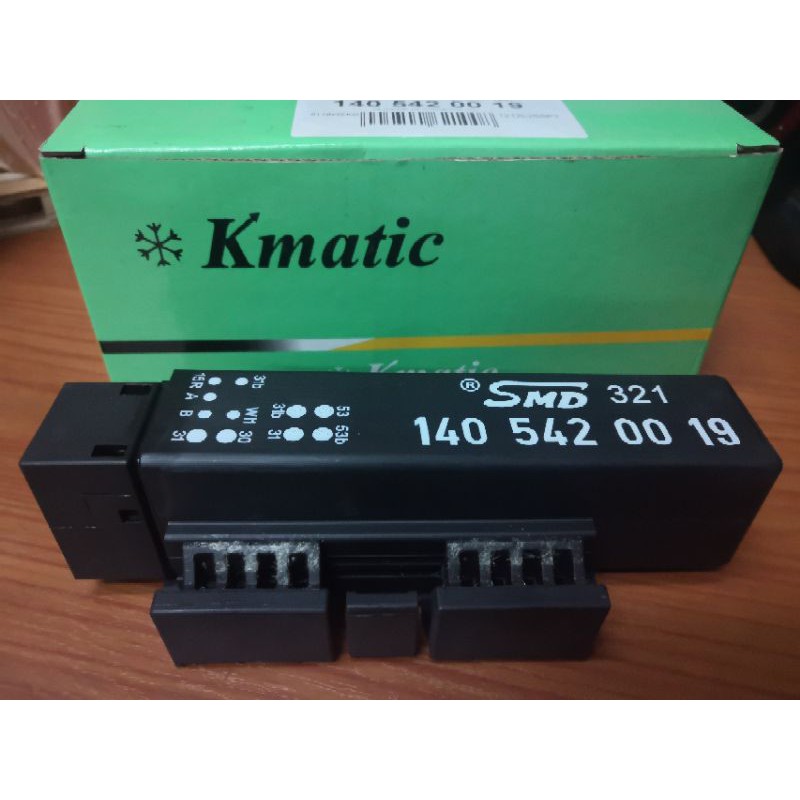 ใบปัดน้ำฝนมอเตอร์โมดูลรีเลย์ 1405420019 140 542 00 19 สำหรับ Mercedes ...