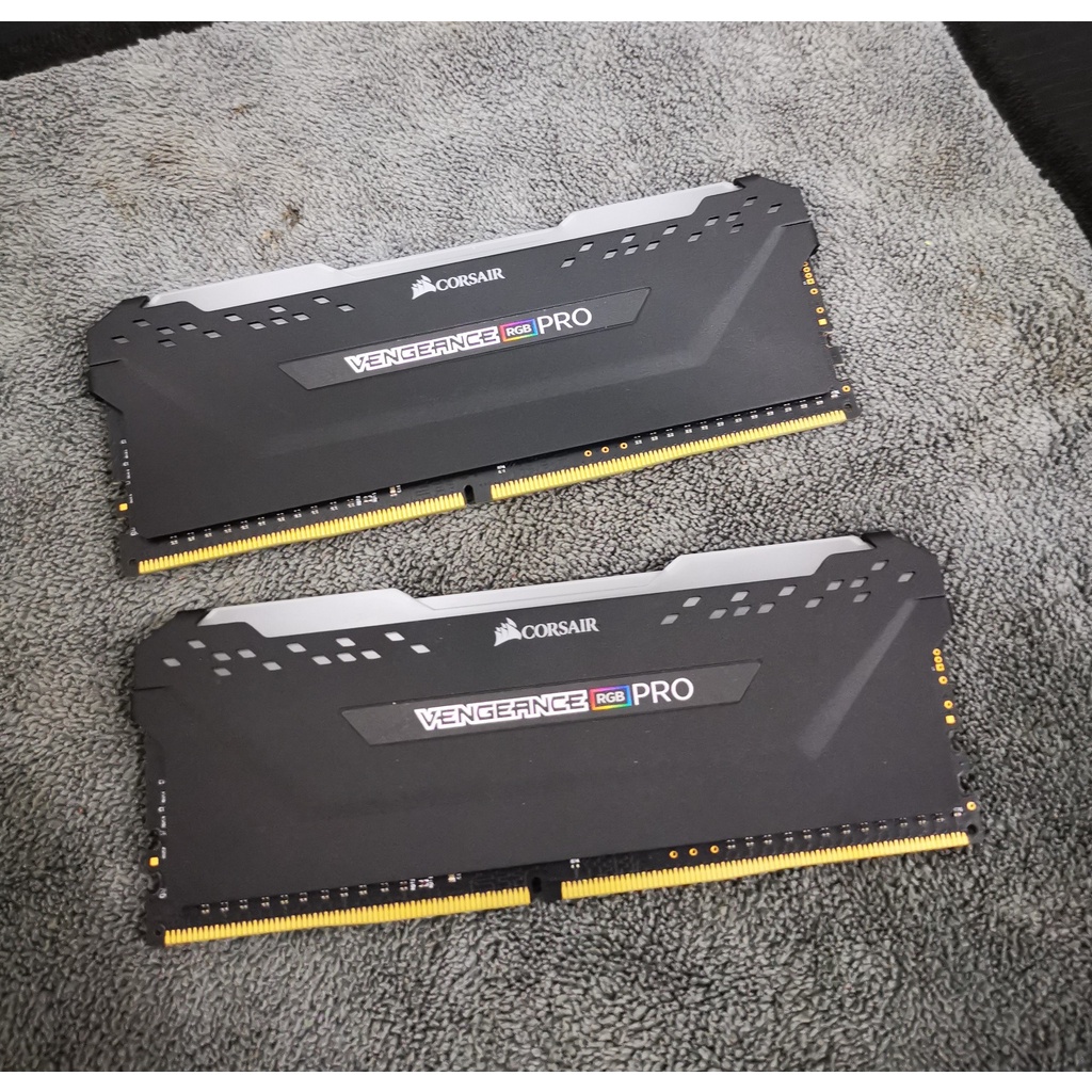 Ram Corsair VENGEANCE RGB PRO DDR4 16GB(8x2)/2666 สินค้ามือ2 สภาพดี ...