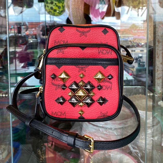 MCM ครอสบอดี้ แท้ 100% | Shopee Thailand