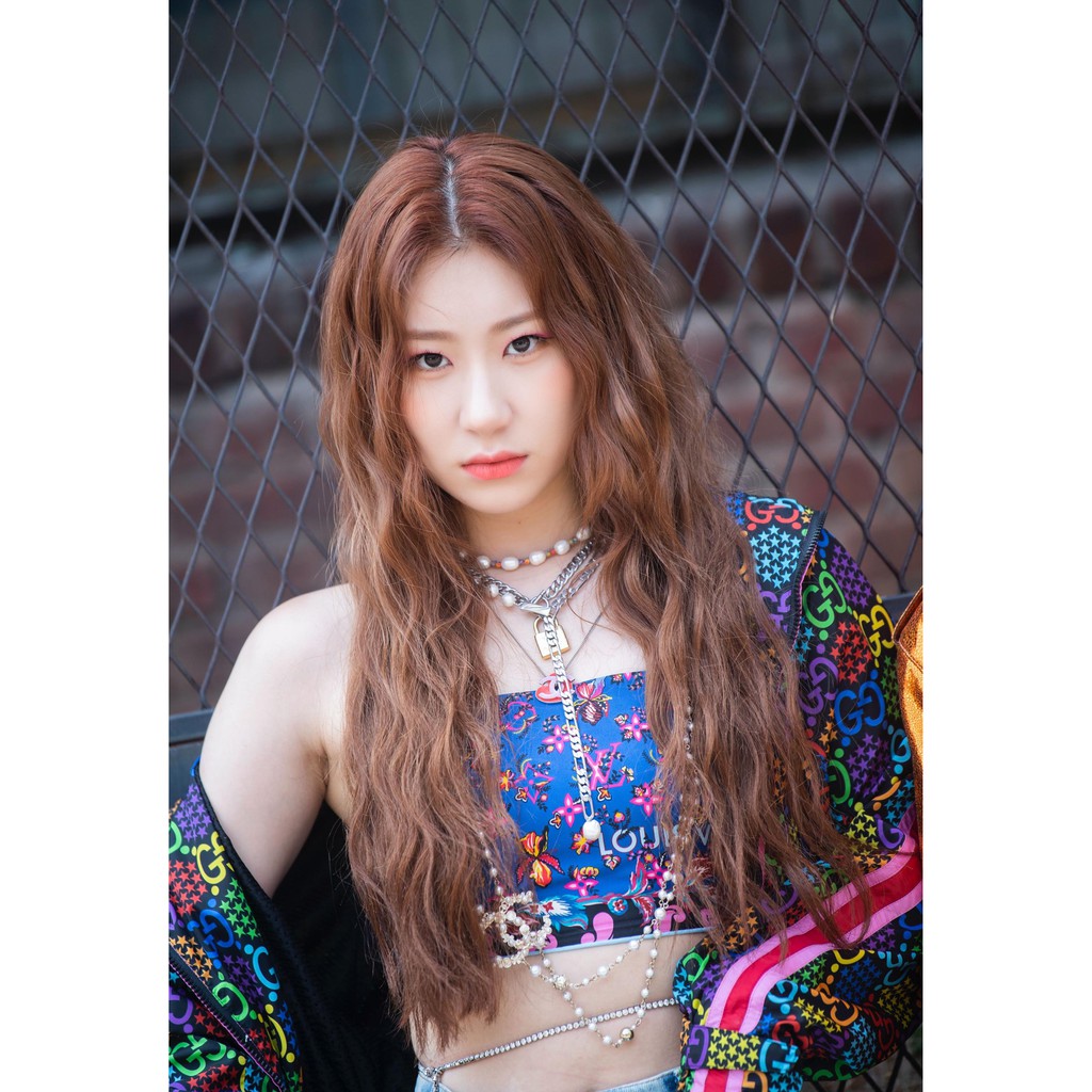 โปสเตอร์ Chaeyeon แช-รย็อง อิทจี ITZY Poster Korean Girl Group เกิร์ล กรุ๊ป เกาหลี K-pop kpop ...