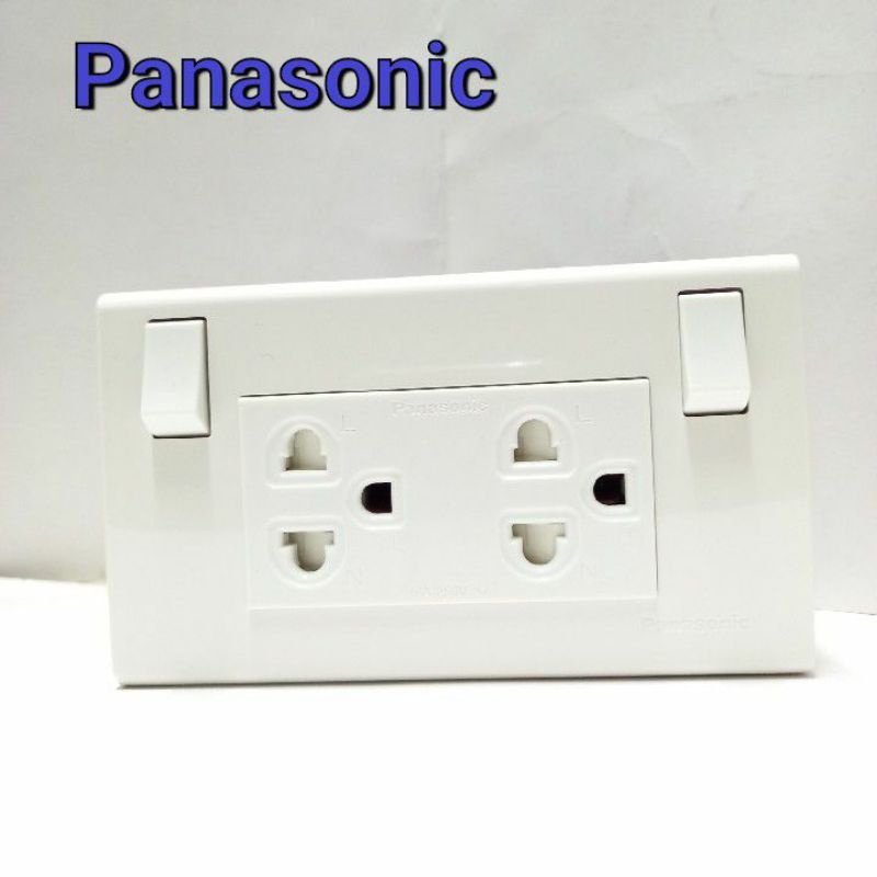 Panasonic พานาโซนิก เต้ารับ ปลั๊กกราวด์คู่ แบบมีสวิทช์ควบคุม พร้อม