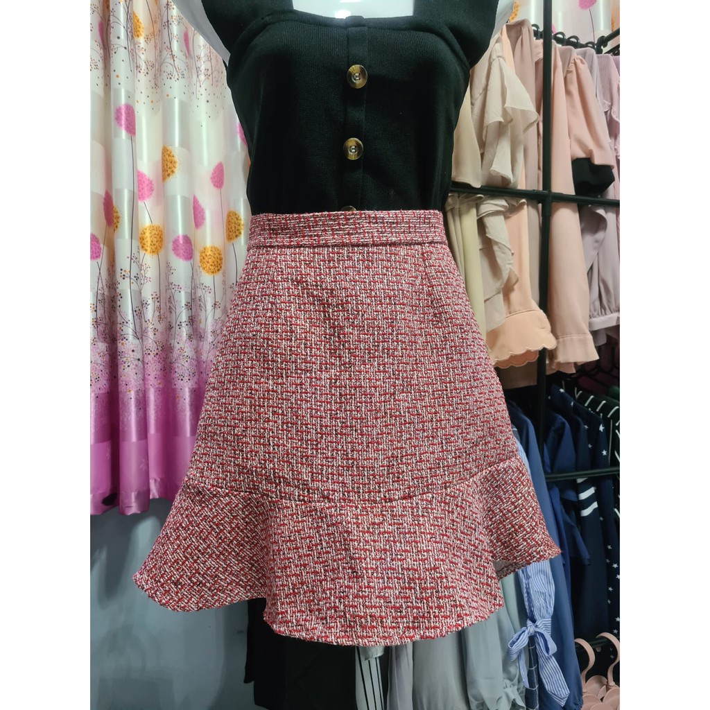 กระโปรงผ้าทวิตทรงเอสีแดงขาว มือ2 | Shopee Thailand