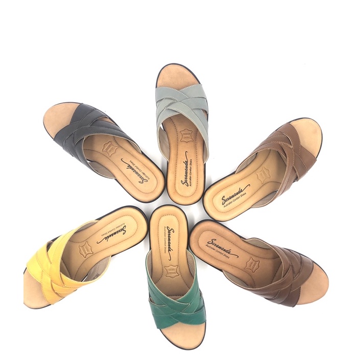 Saramanda ออสเตรเลีย รุ่น 192003 “Lambskin Sandal” แบบไขว้ หนังลูกแกะ ...