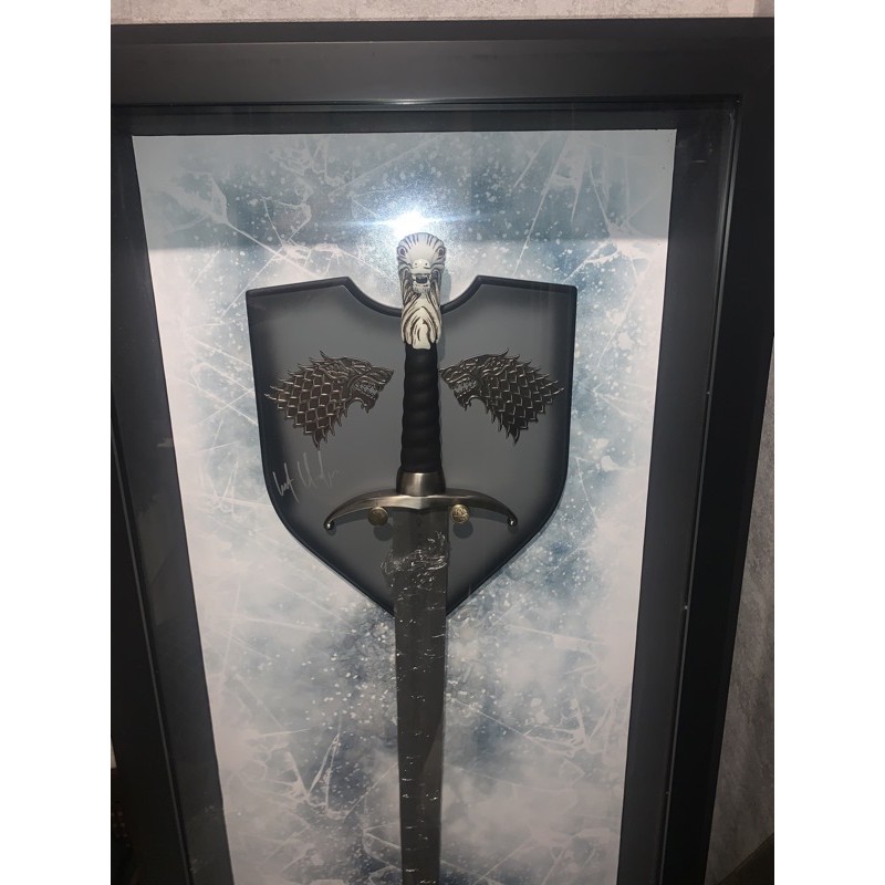 ดาบ Longclaw พร้อมลายเซ็น Kit Harrington ลิขสิทธิ์แท้ HBO | Shopee Thailand