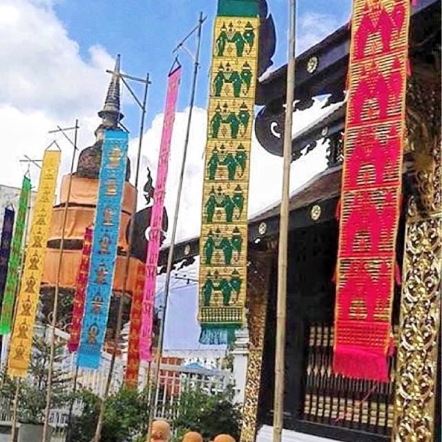 1ชุด3ผืน ตุงไหมพรมช้าง ตุงล้านนา | Shopee Thailand