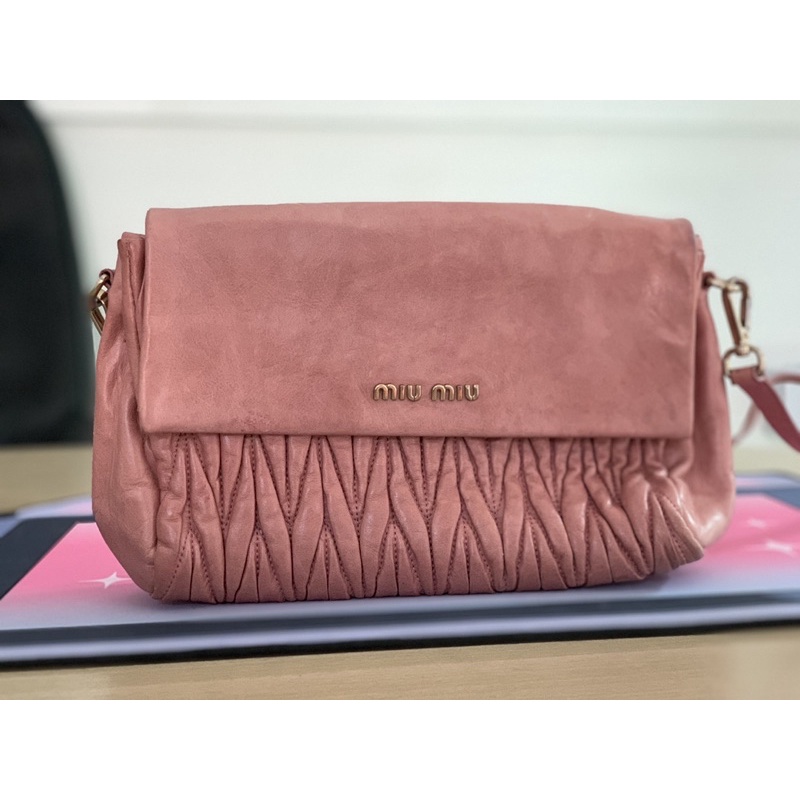 กระเป๋า miu miu มือสองหนังแท้ | Shopee Thailand