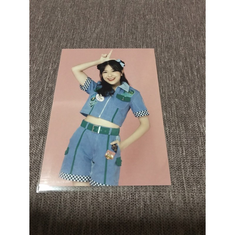 รูปปกซิงเกิลที่7 BNK48 77ดินแดนแสนวิเศษ มายด์ อร น้ำใส ซัทจัง สตางค์ มายยู มิวนิค ผักขม วิว แพน ...