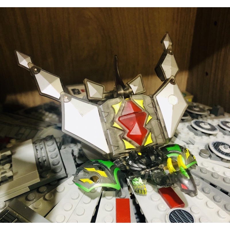 Bakugan DHARAK Darkus Translucent Black & Deluxe Electronic AIRKOR ...