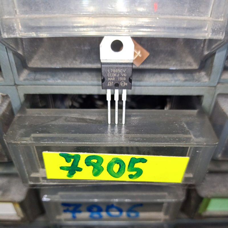 ic regulator 7805,7806,7808,7809,7810,7812,7815,7915,7818,7824 | Shopee ...
