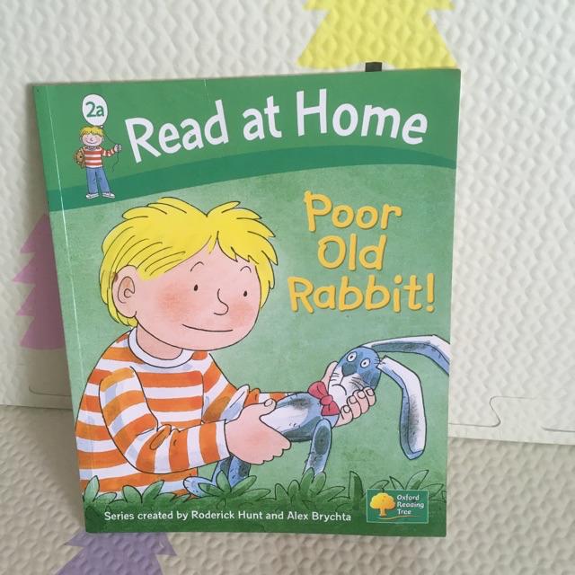 Read at Home Series created by Roderick Hunt and Alex Brychta ปกอ่อนมือ ...