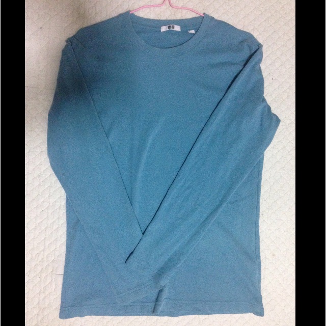 "Uniqlo" ocean blue sweater | Shopee Thailand