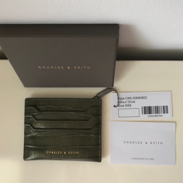 Charles & Keith Card holder กระเป๋าใส่บัตร | Shopee Thailand