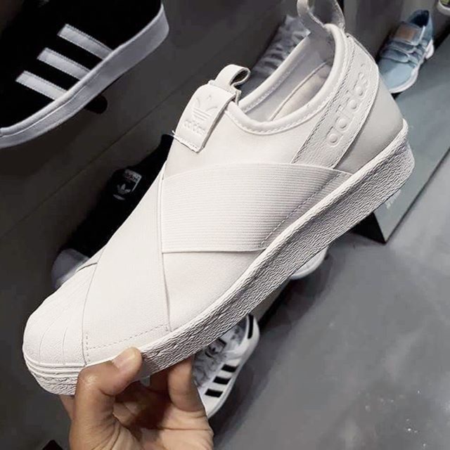 Adidas slip on ของแท้100% | Shopee Thailand