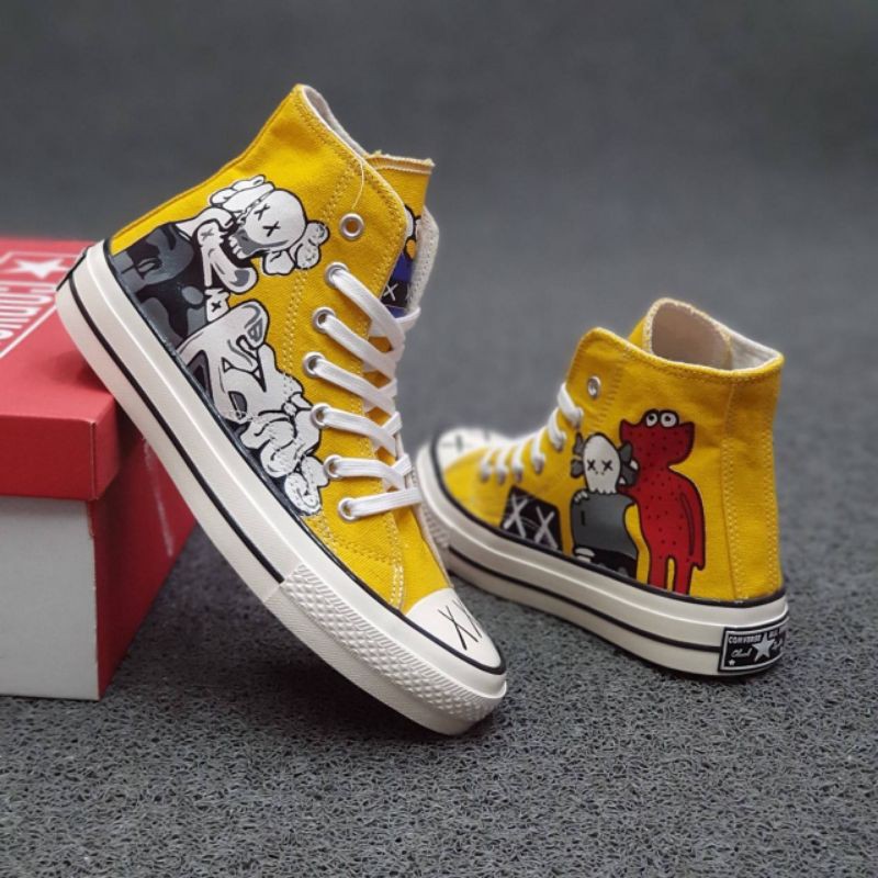 Converse 70S HIGH X KAWS รองเท้าสีเหลืองนําเข้าคุณภาพ | Shopee Thailand