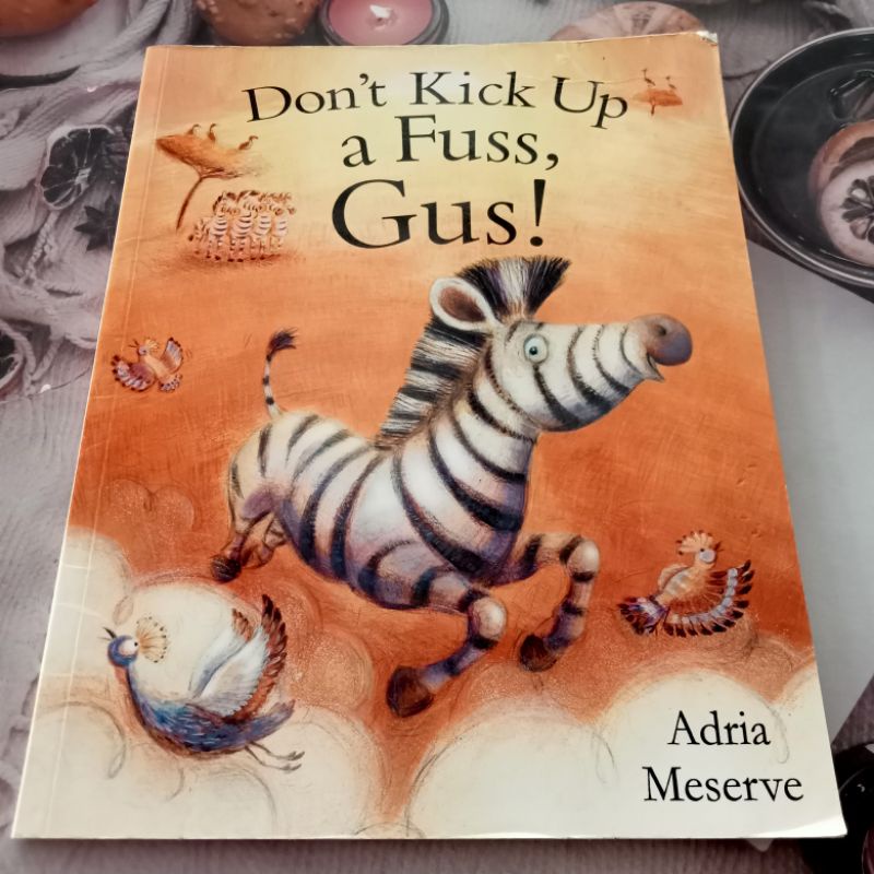 หนังสือปกอ่อน Don't kick Up a Fuss, Gus! มือสอง | Shopee Thailand