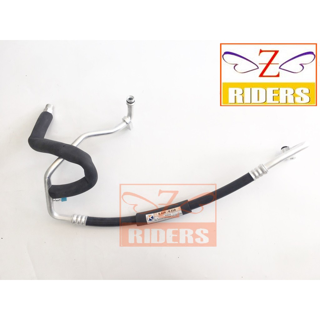 ท่อแอร์ Toyota Fortuner’04 เครื่องดีเซล รุ่นหัวเติมอยู่ใกล้ ตู้-คอม สาย ...