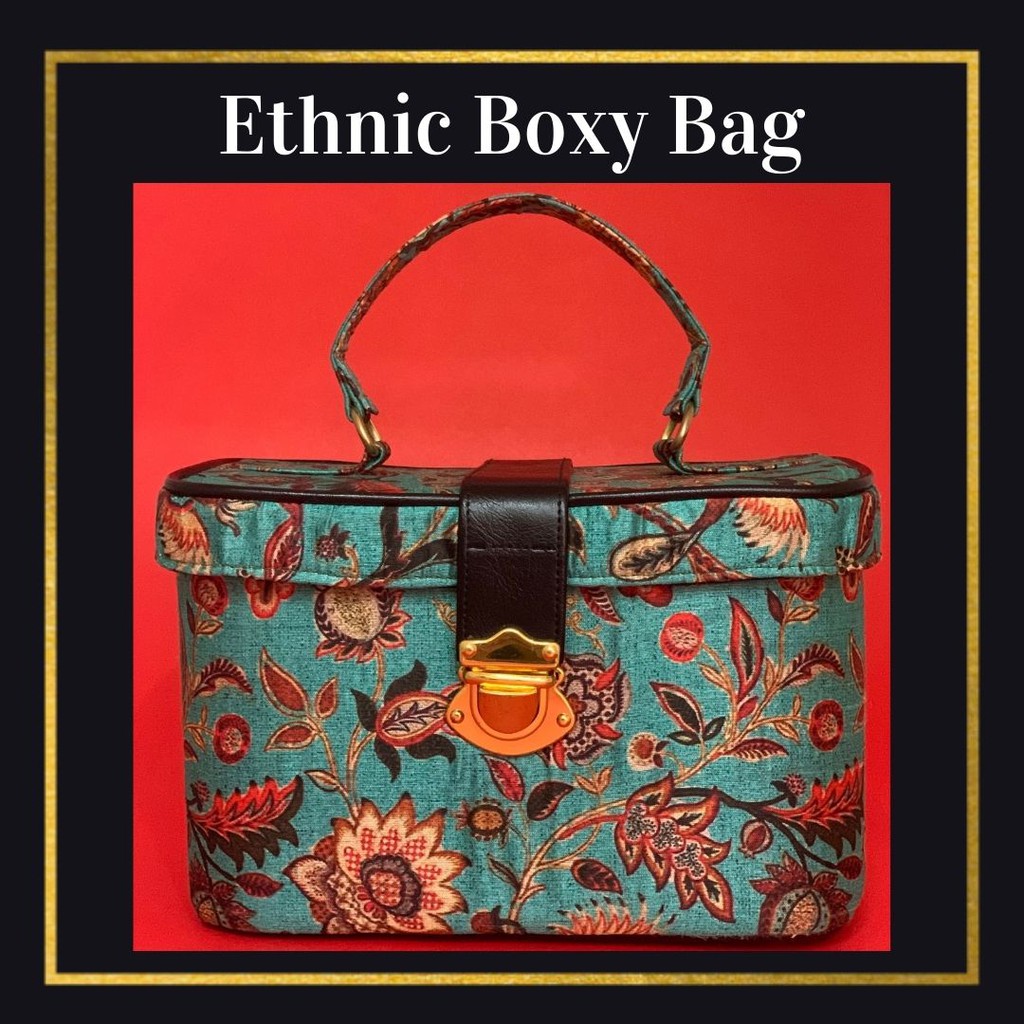 Traditional Boxy Bag ( Medium ) | Shopee Thailand