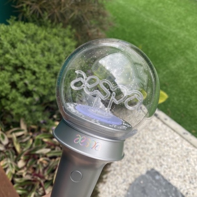[พร้อมส่ง] aespa - OFFICIAL LIGHT STICK | แท่งไฟ aespa ของแท้ | Shopee ...