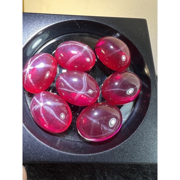 ลิลลี่ สตาร์ ทับทิม พลอย (พลอยสั่งเคราะเนื้อแข็ง) สีแดง RED STAR RUBY มี ลาย ขนาด 9x11 มม รูปไข่ ...