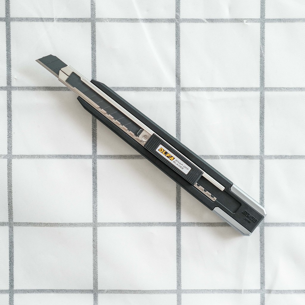 คัตเตอร์ มีด OLFA รุ่น Limited Series MA Ltd-04 (Made in Japan) | Shopee Thailand