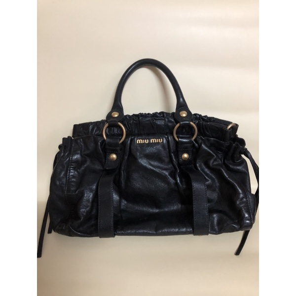 ส่งต่อ กระเป๋า miu miu แท้💯 | Shopee Thailand