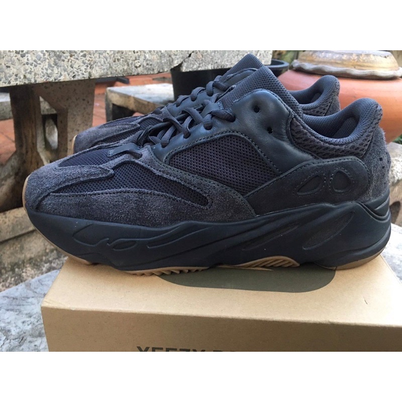 adidas Yeezy boost 700 v1 | Shopee Thailand