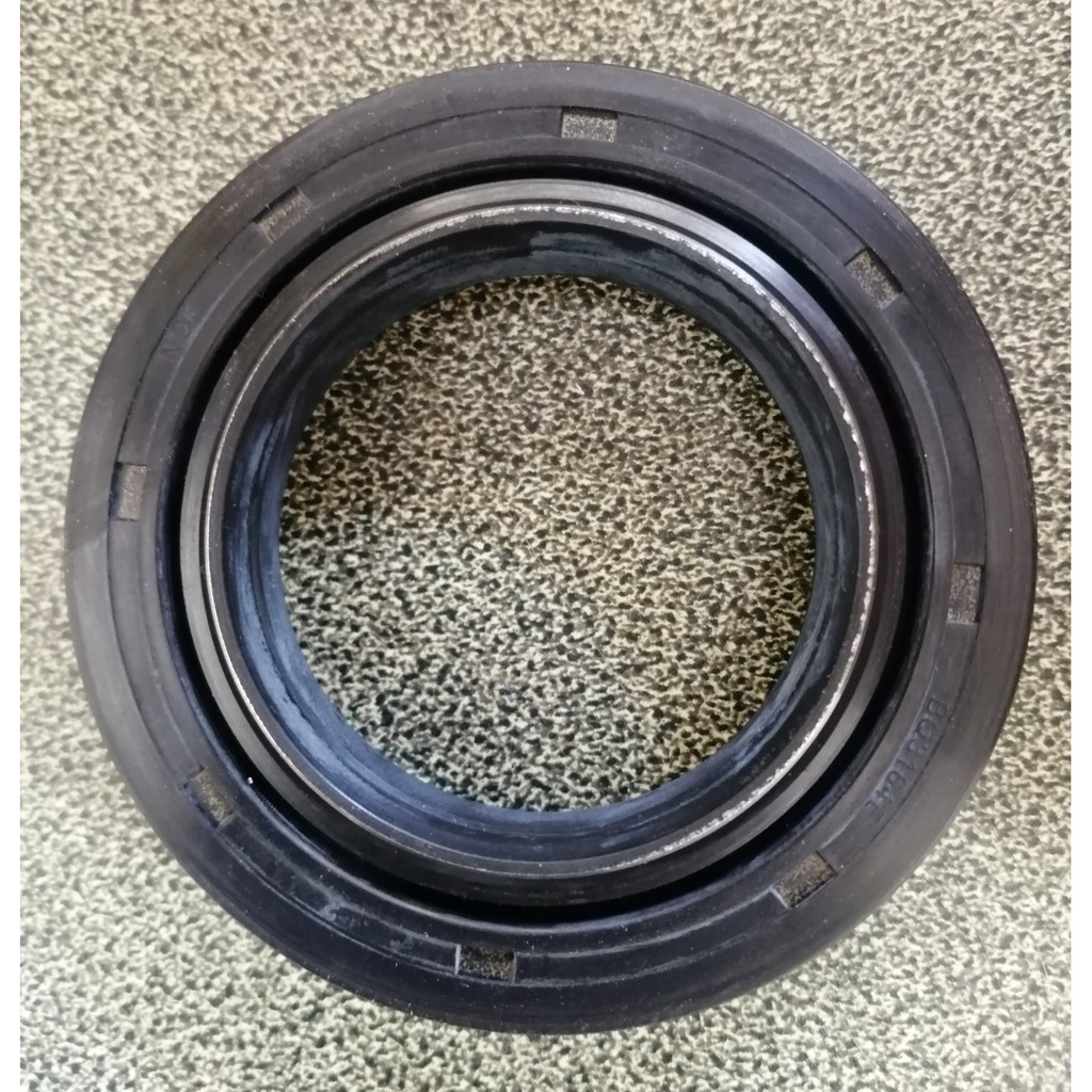 ซีลล้อหน้า คูโบต้า M5000 / M6040 / M6240 / MU4902 (BQ3164E) (Kubota ...