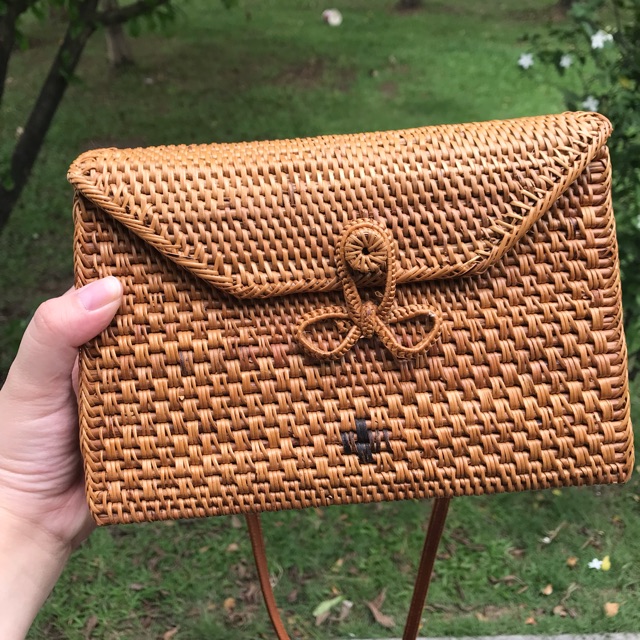 Bali bag from indonesia กระเป๋าสานจากบาหลี ด้านในบุผ้าบาติคของแท้ ...