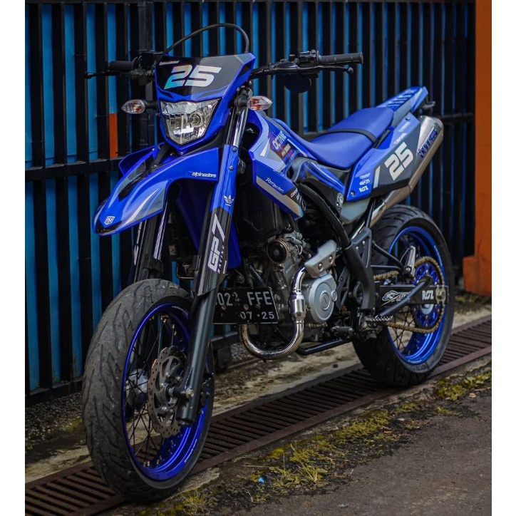 สติกเกอร์รูปลอก WR 155 เต็มตัว เงางามมาก | Shopee Thailand