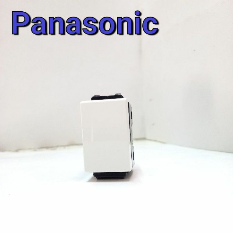 Panasonic พานาโซนิก สวิตช์ไฟ 3 ทาง พร้อมจัดส่ง Shopee Thailand