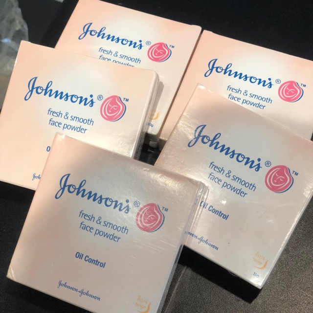Johnson's Fresh & Smooth Face Powder oil control 10g | Shopee Thailand