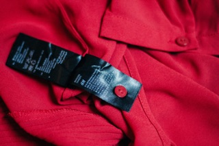 เสื้อ H&M Red color Size EUR36/US6 มือสอง | Shopee Thailand