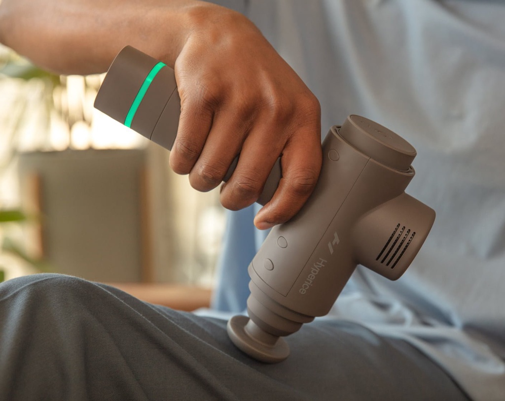 Hyperice Hypervolt 2 (PRO) เครื่องนวดพกพา เทคโนโลยี Quiet Glide | Shopee Thailand