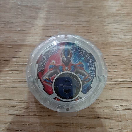 Dx Crystal Ultraman R/B อุปกรณ์เสริมคริสตัล คละแบบ อุลตร้าแมน และ สัตว์ ...