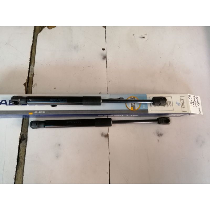 โช๊คฝากระโปรงหน้า Porsche911 | Shopee Thailand