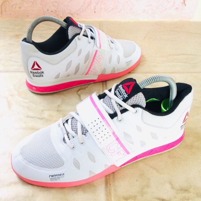 Reebox เบอร์ 40 ยาว 26 เซ็น มือสองของแท้ | Shopee Thailand