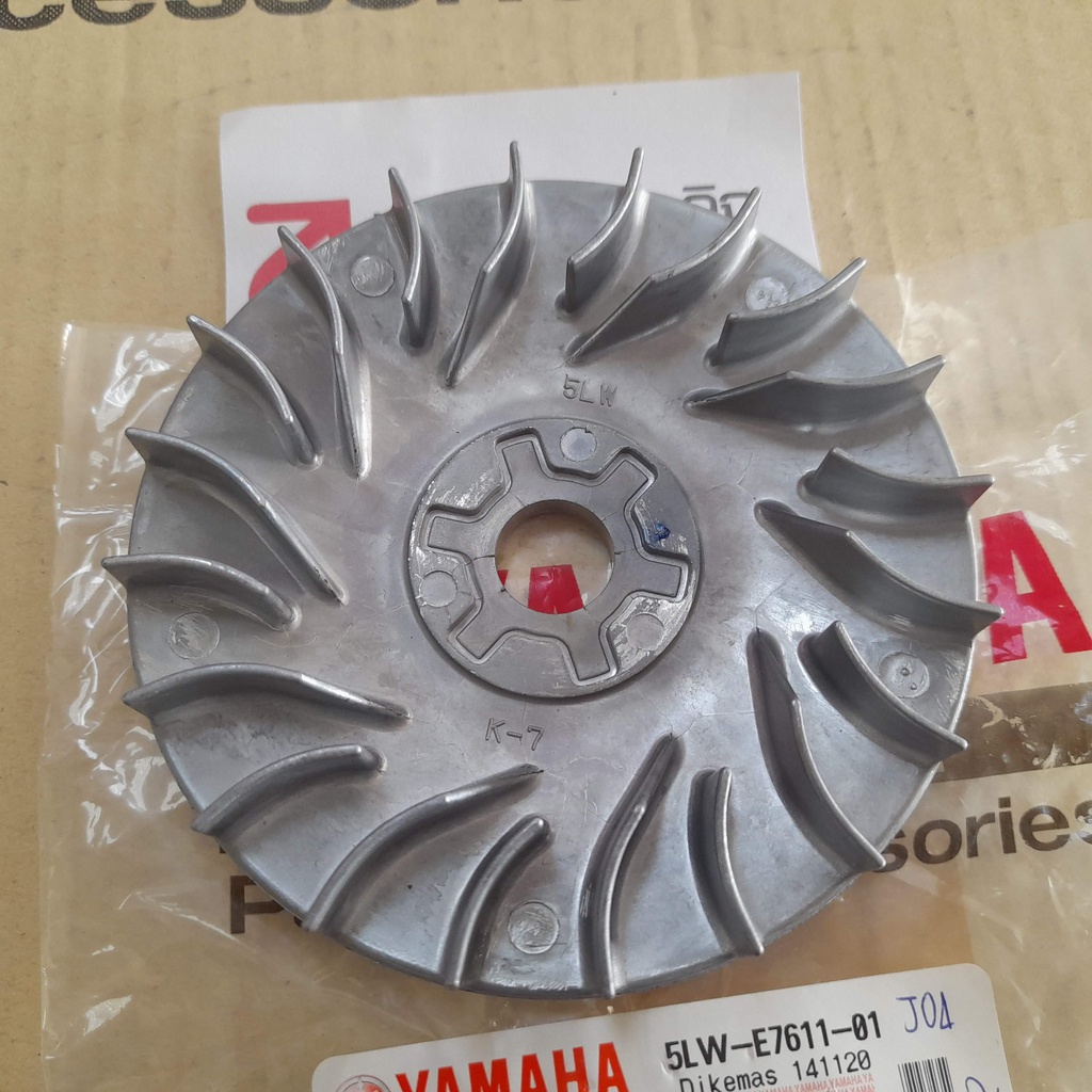 5LWE761101 ล้อขับสายพานตัวนอก Nouvo 5MY / MX AT115 YAMAHA แท้ 5LW-E7611 ...