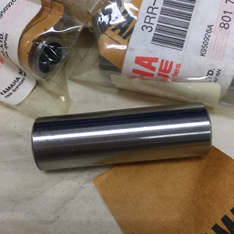 สลักลูกสูบ VR / TZR ของแท้/สินค้าใหม่เก่าเก็บ มีรอยสนิมบ้างไม่มีต่อการ ...