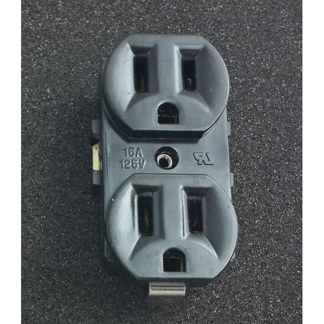 PLUG Rong Feng E-06 15A 125VAC USED ปลั๊กไฟ เต้ารับ RONG FENG รุ่น E-06 ...