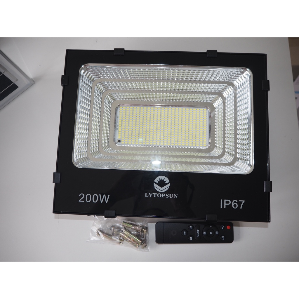ไฟสปอร์ตไลท์ LED พร้อม แผงโซล่าเซลล์ขนาดใหญ่ SOLAR SPORT LIGHT 200W ...