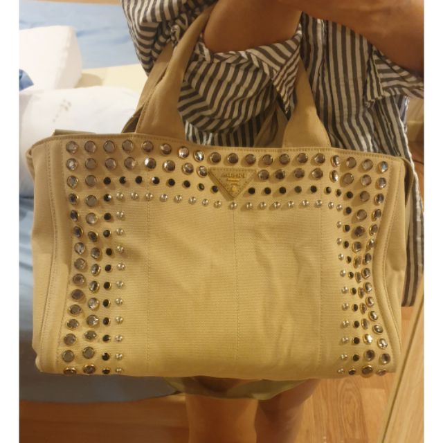 Prada limited edition for cannes | Shopee Thailand