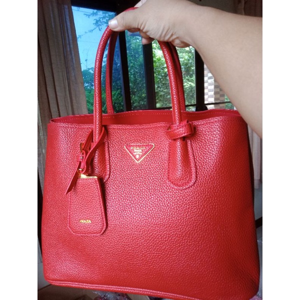 กระเป๋าถือหนังแท้ 100% แบรนด์เนมแท้ prada Milano made in Italy ไซส์ 14 ...