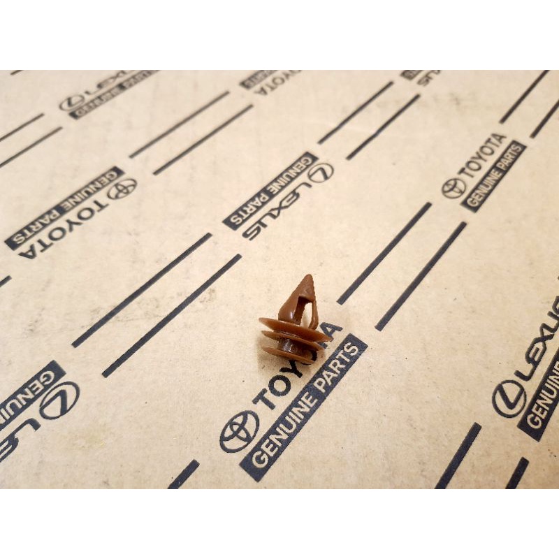 กิ๊บแผงประตู Toyota Tiger SportCruiser SportRider ของแท้ 10 ชิ้น ...