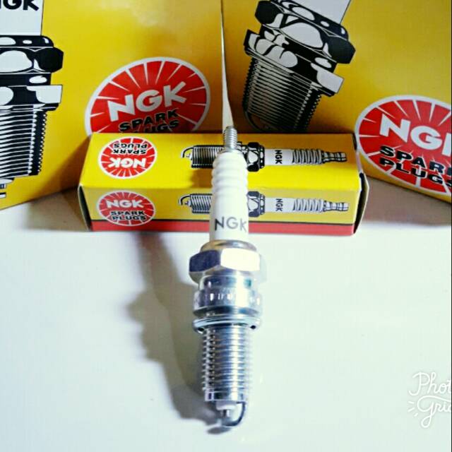 หัวเทียน NGK CR7EH-9 Vario | Shopee Thailand