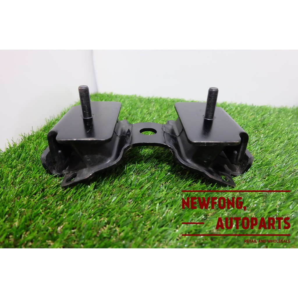 ยางแท่นเกียร์ T/T LAND CRUISER หรือสำหรับเครื่อง FJ60, 62, 70, 73, 75 ...