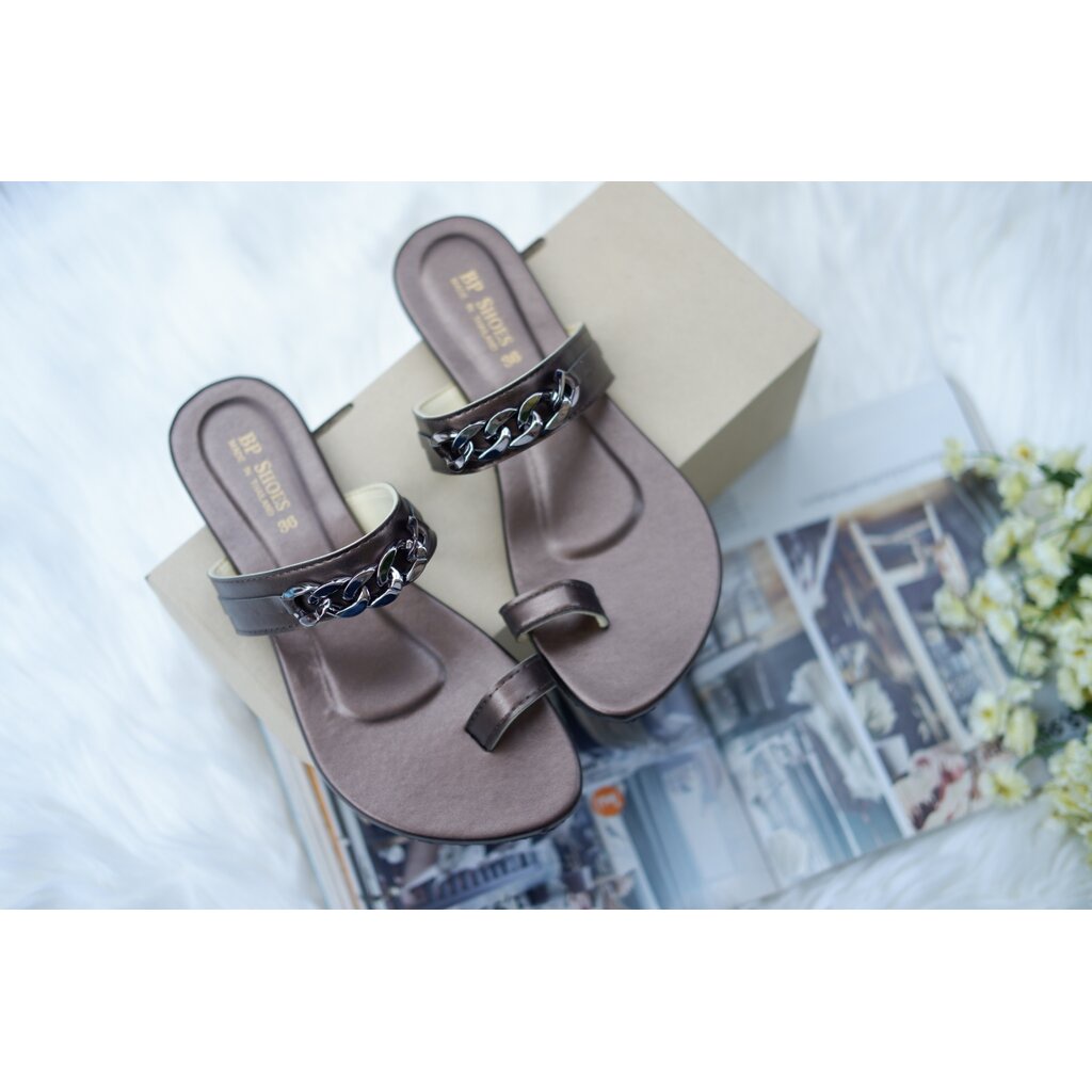 BP01-002รองเท้าหนีบหัวแหวนโซ่ใหญ่-โซ่ดำ3สี | Shopee Thailand