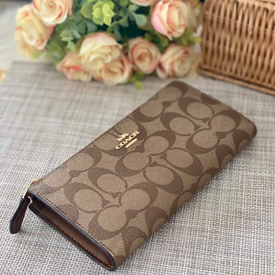 Coach แท้ ️ พร้อมส่ง กระเป๋าสตางค์ใบยาว | Coach L-Zip Wallet in Signature Canvas | Shopee Thailand