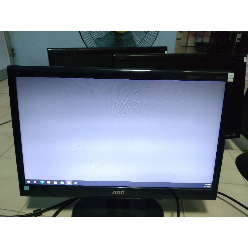 จอคอมพิวเตอร์ LED ขนาด 18.5 นิ้ว AOC e950swn | Shopee Thailand