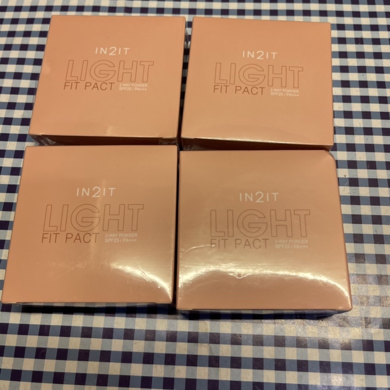 IN2IT Light Fit Pact 2-way powder SPF25 PA+++ | Shopee Thailand